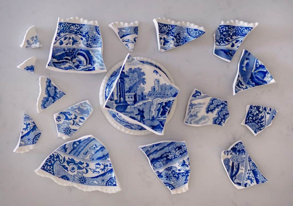 Kintsugi Repair for broken pottery | We Are Nomads